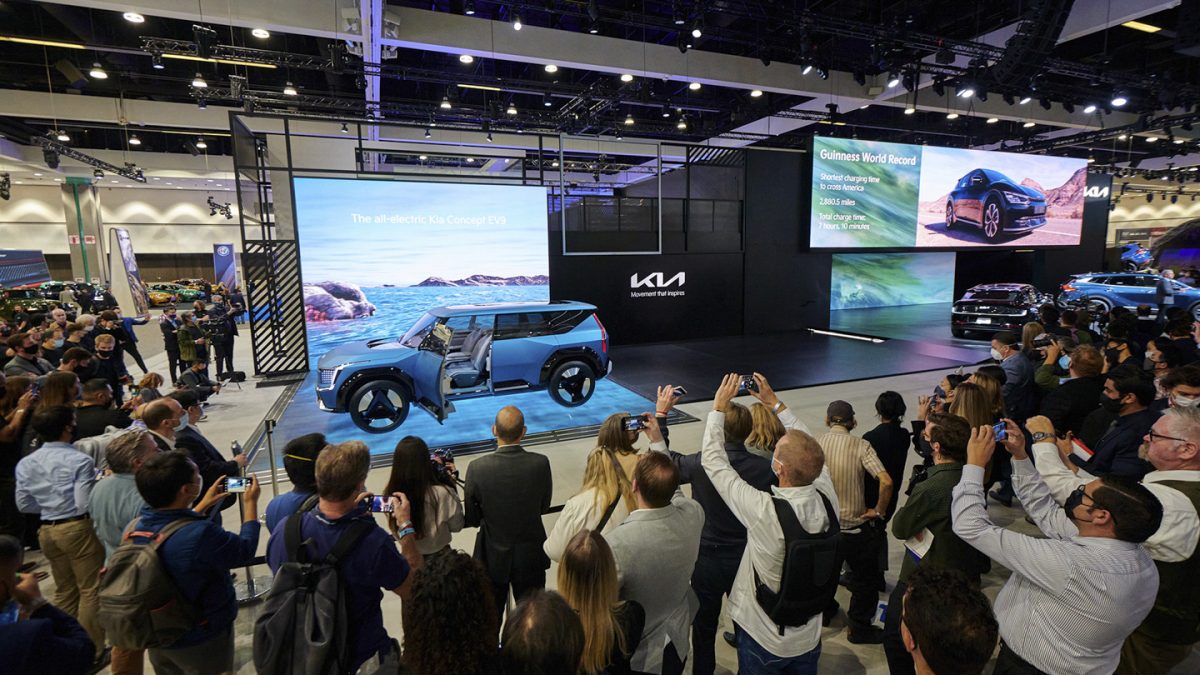 Kia | Auto Show Experience – EWI Worldwide